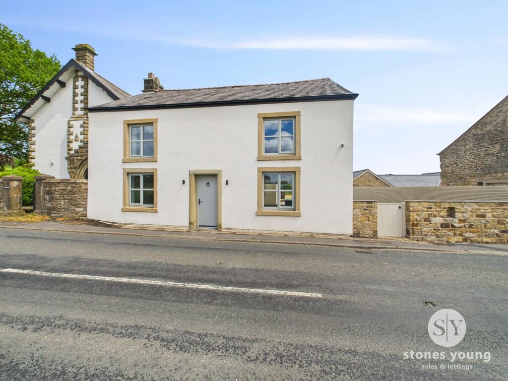 4 bedroom semi-detached house for sale in Clitheroe Road, Dutton, PR3