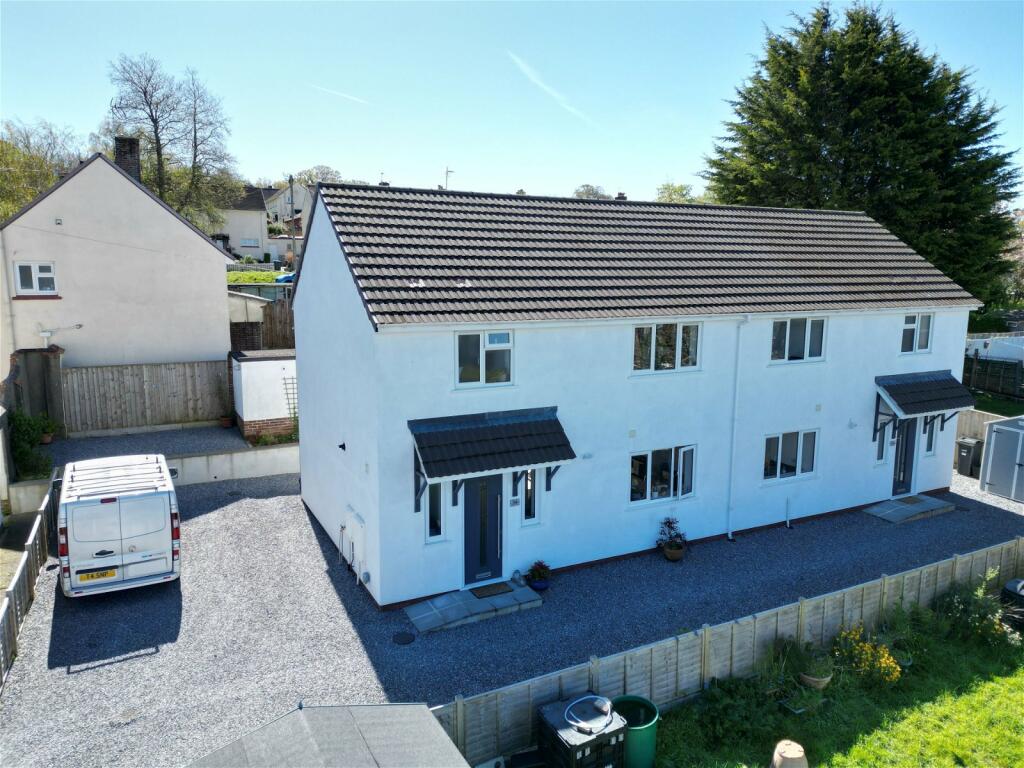 3 Bedroom Semi Detached House For Sale In Reynell Avenue Newton Abbot