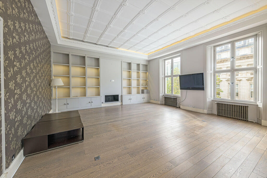 2 bedroom apartment for sale in Princes Gate, Knightsbridge SW7