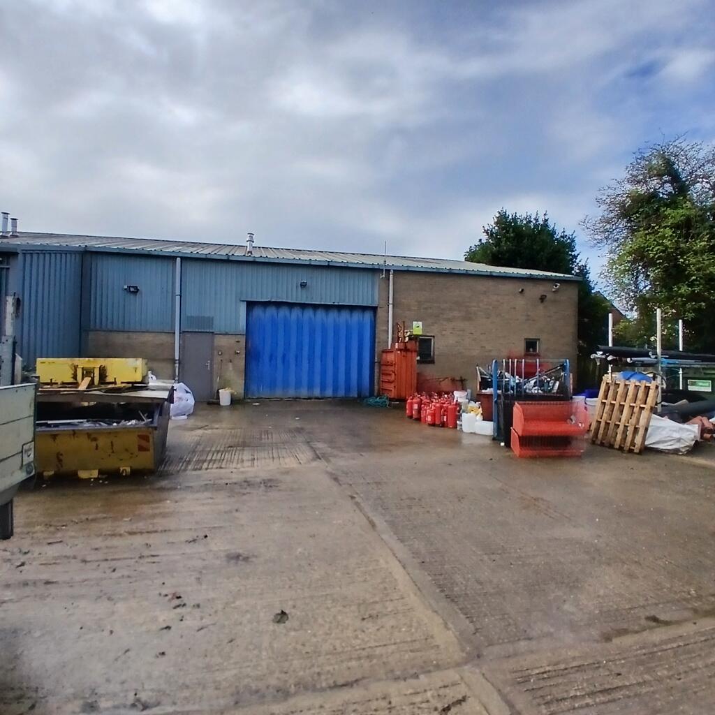Warehouse to lease in Unit 2, 107 Main Road, Middleton Cheney, Banbury ...
