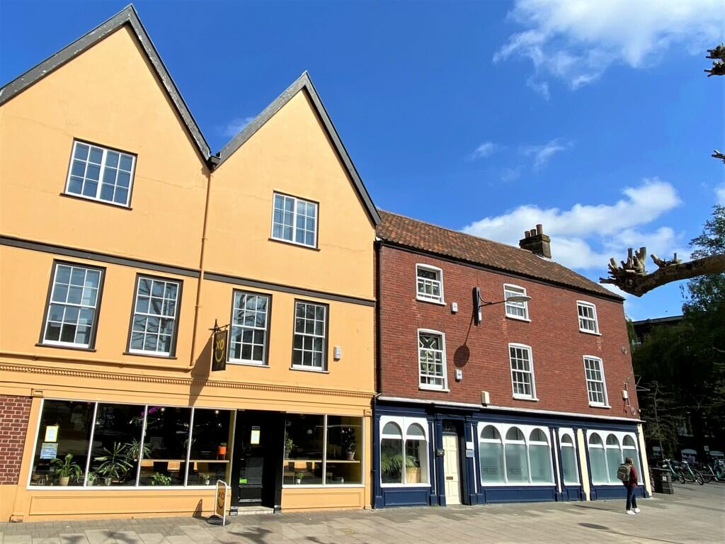 Office to lease in Second Floor Office, Suite 3, 13-15 St. Georges ...