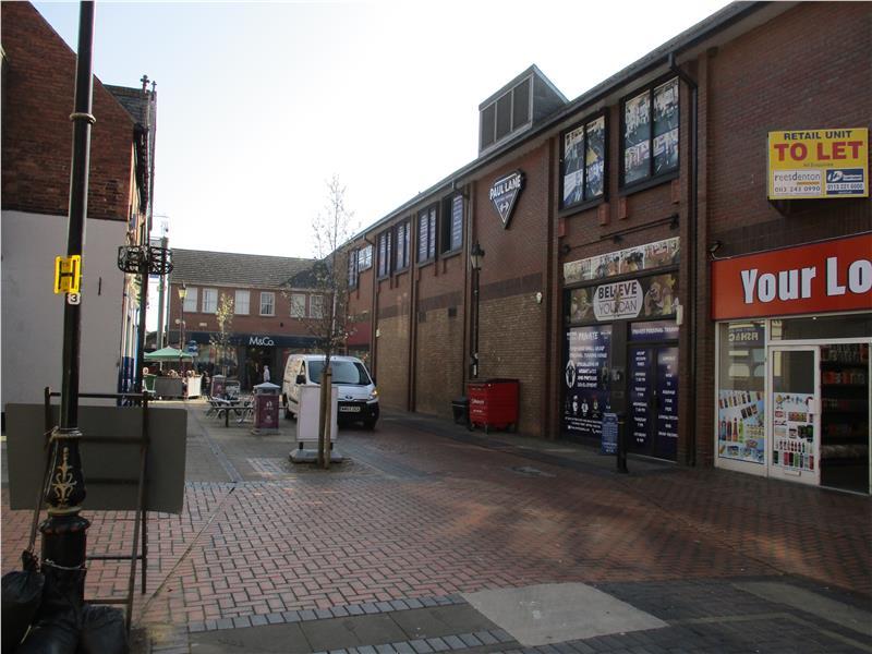 High street retail property to lease in Exchange Street, Retford ...