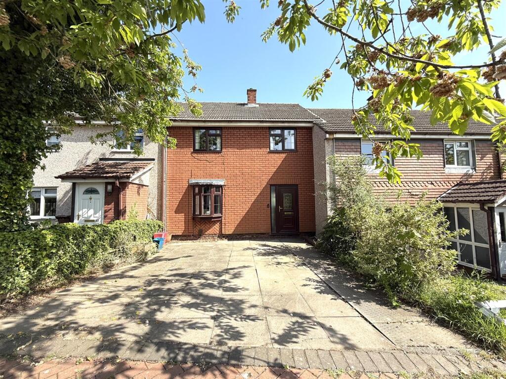 3 bedroom terraced house for sale in William Morris Court, Rugeley, WS15