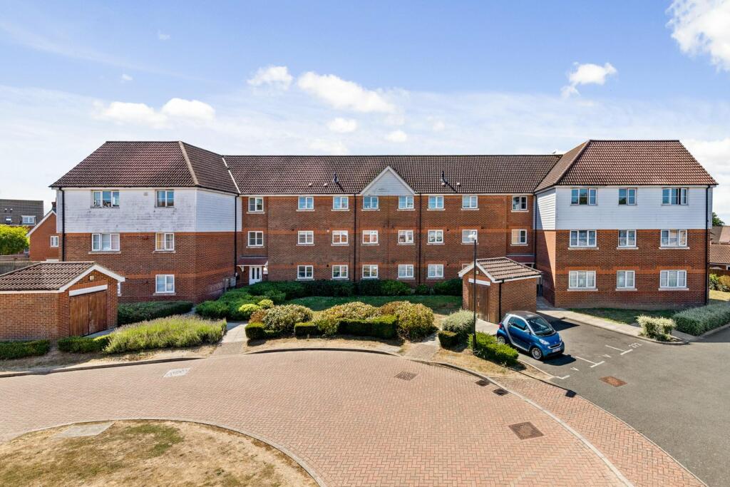 1 bedroom flat for sale in Antelope Close, Whitfield, Dover, CT16