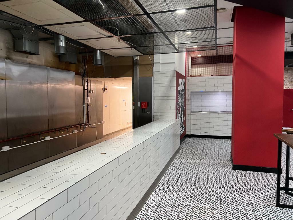 Retail property shopping centre to lease in 209 The Cube, Birmingham ...