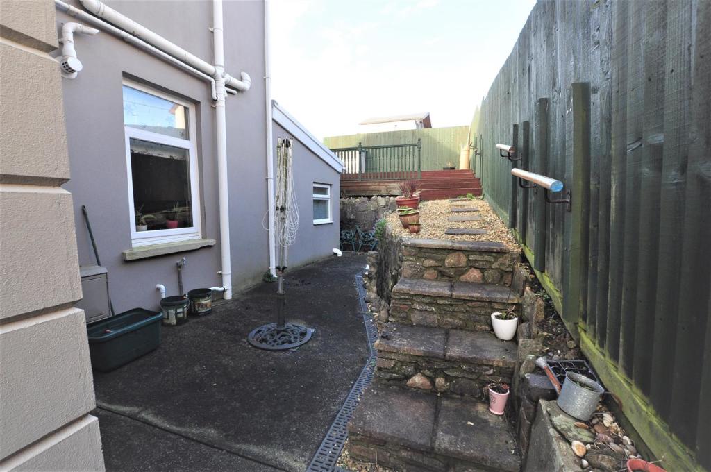 3 bedroom semi-detached house for sale in Elgin Road, Pwll, Llanelli, SA15