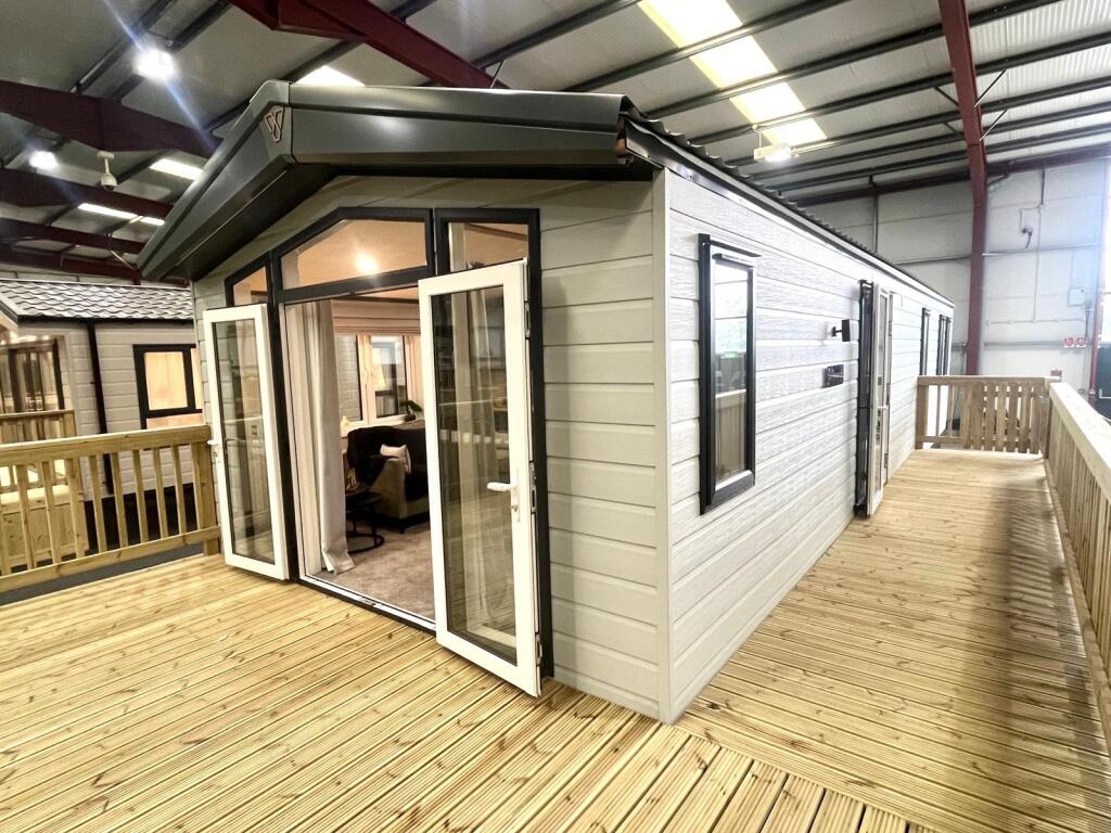 3 bedroom lodge for sale in Pickering, York, YO18 8EA, YO18