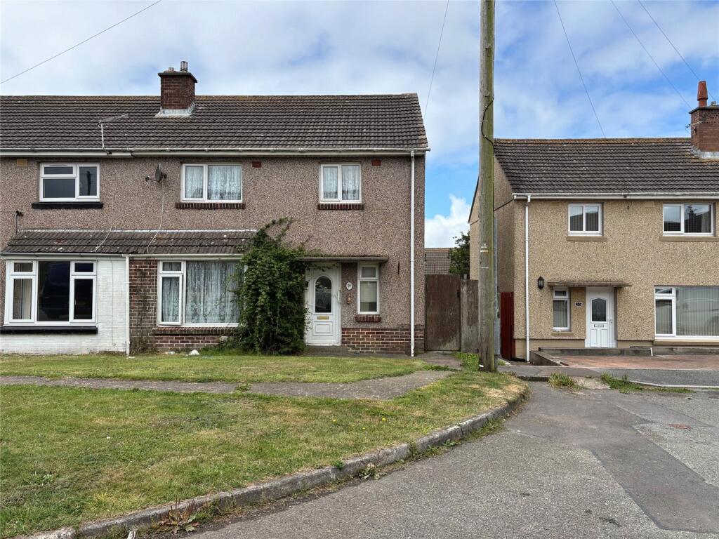 3 bedroom semi-detached house for sale in Croft Avenue, Hakin, Milford ...