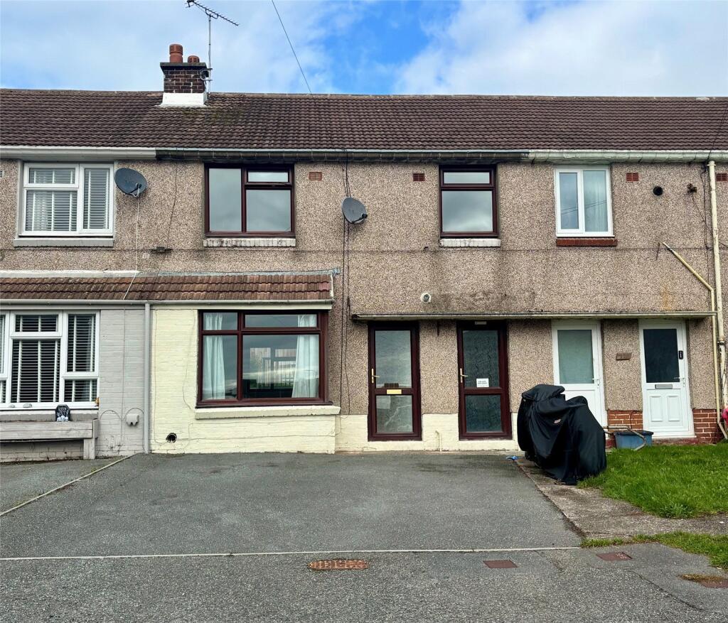 3 bedroom terraced house for sale in Observatory Avenue, Hakin, Milford ...