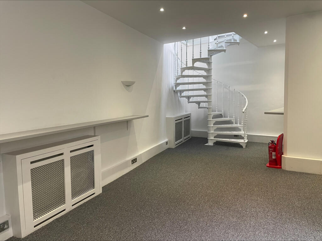 Office to lease in 7 Denbigh Mews, London, SW1V 2HQ, SW1V