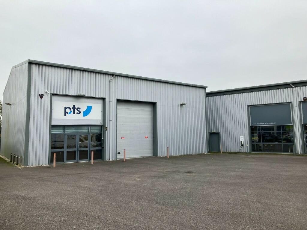 Light industrial facility to lease in Quarry Lane, Chichester, West ...
