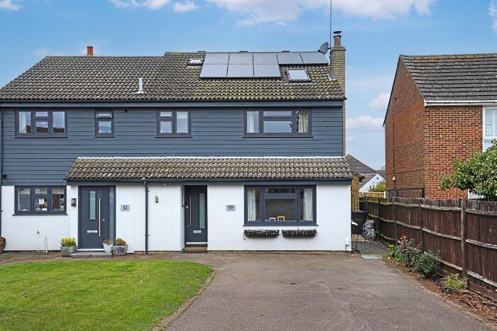 5 bedroom semi-detached house for sale in Springfield Close, Ongar, CM5