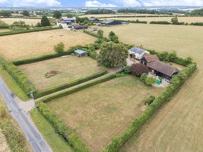 7 bedroom detached house for sale in Tawney Common, Theydon Mount, CM16