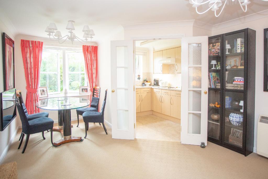 1 bedroom apartment for sale in Mutton Hall Hill, Heathfield, East ...