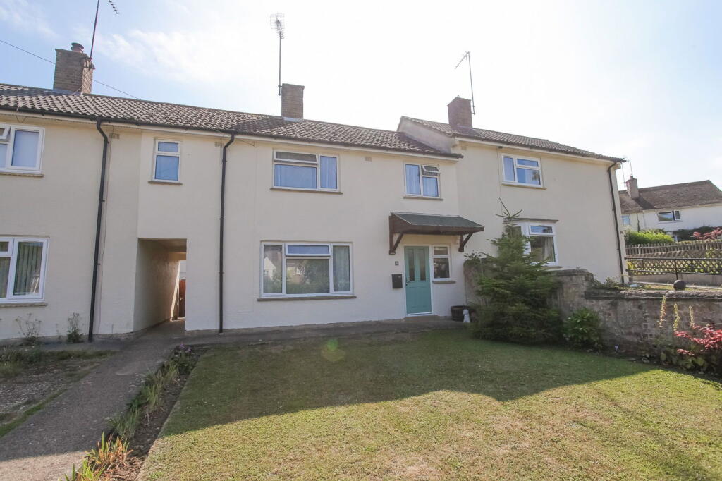 3 bedroom terraced house for sale in Station Road, Helmdon, NN13