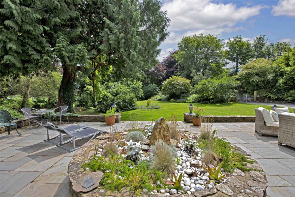 5 bedroom detached house for sale in Rectory Lane, Stoke Fleming ...