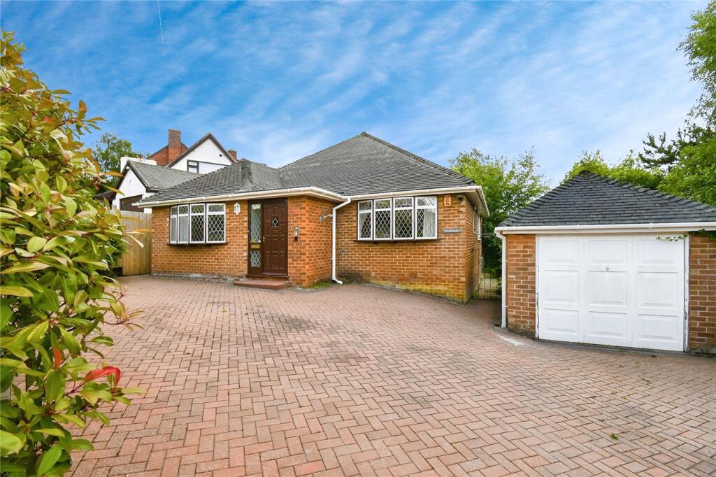 3 bedroom bungalow for sale in Oldfield Way, Lower Heswall, Wirral, CH60