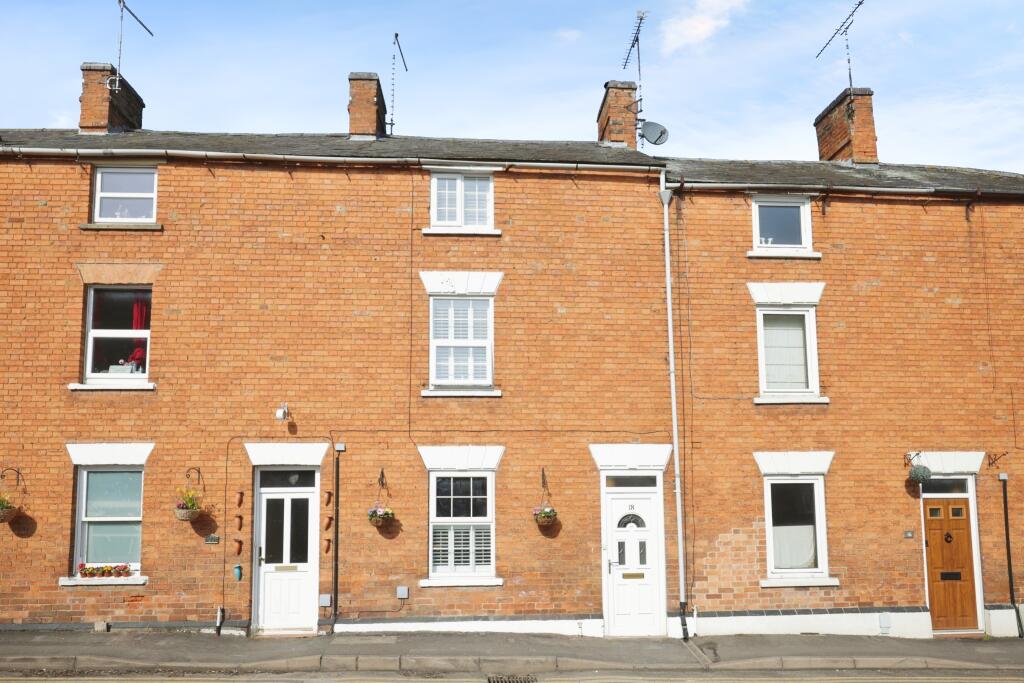 3 bedroom terraced house for sale in Telegraph Street, Shipston-on ...