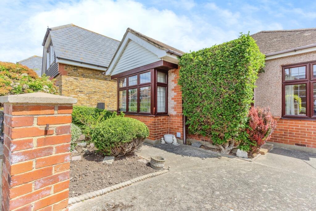 2 bedroom bungalow for sale in Parsonage Chase, Minster on Sea ...