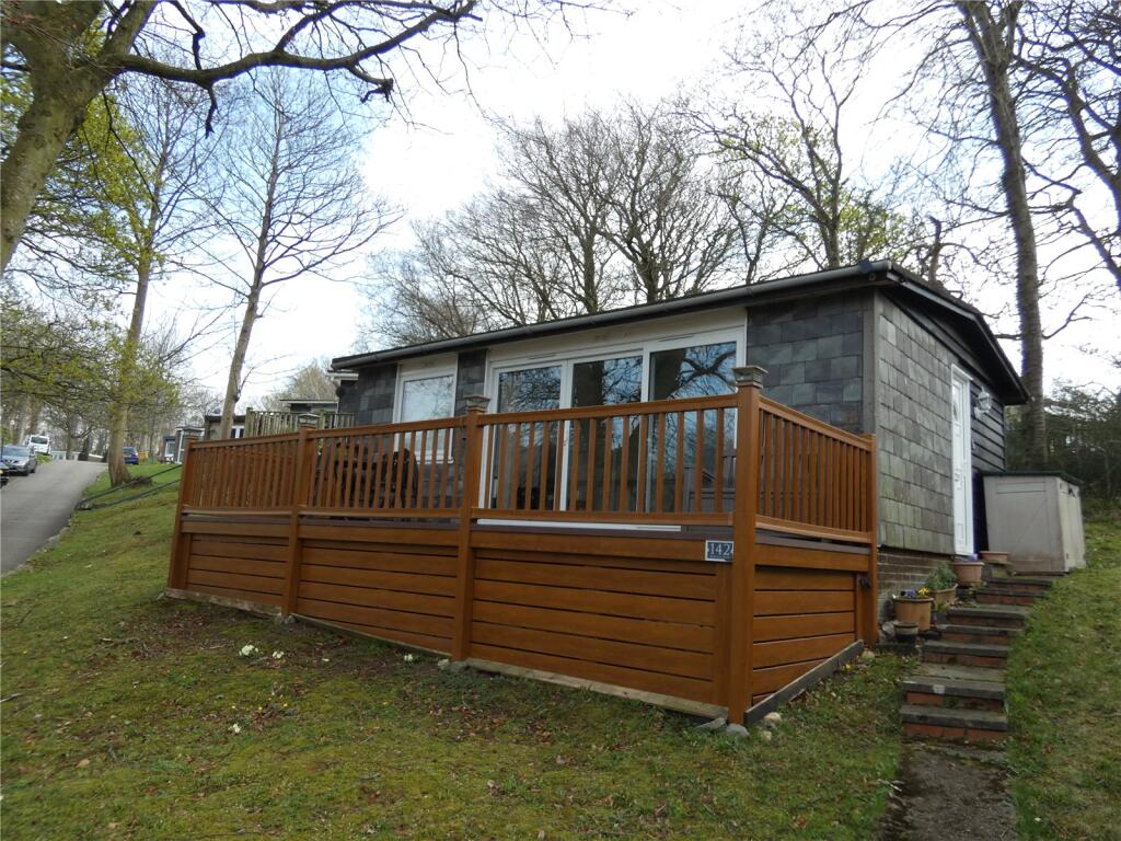 2 bedroom bungalow for sale in Caeathro, Caernarfon, Gwynedd, LL55