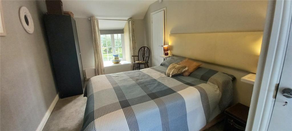 6 bedroom detached house for sale in Caergeiliog, Holyhead, Anglesey, LL65