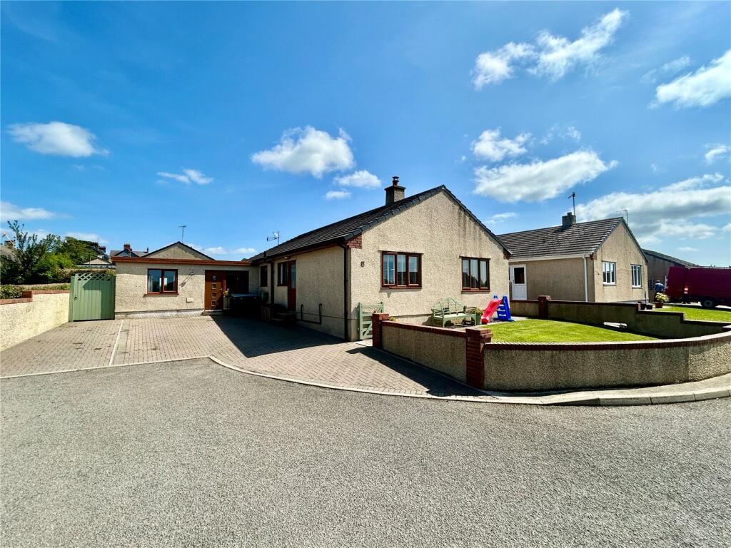 5 bedroom bungalow for sale in Caer Delyn, Llannerch-y-Medd, Isle of ...