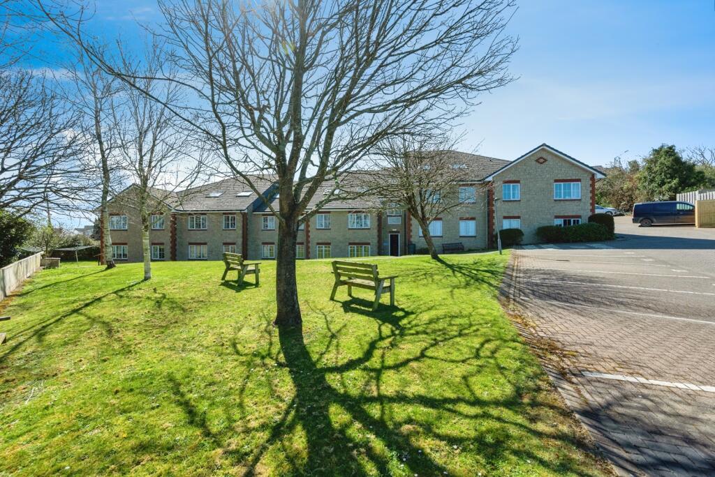2 bedroom flat for sale in West Hill, Wadebridge, Cornwall, PL27
