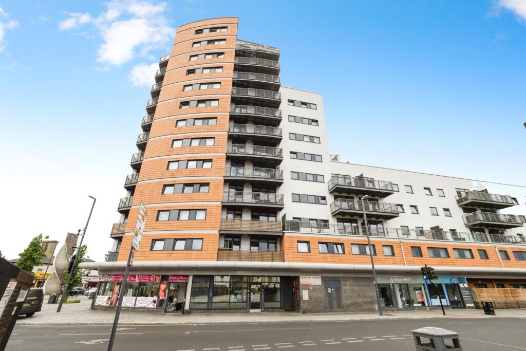 2 bedroom flat for sale in Forest Lane, London, E15