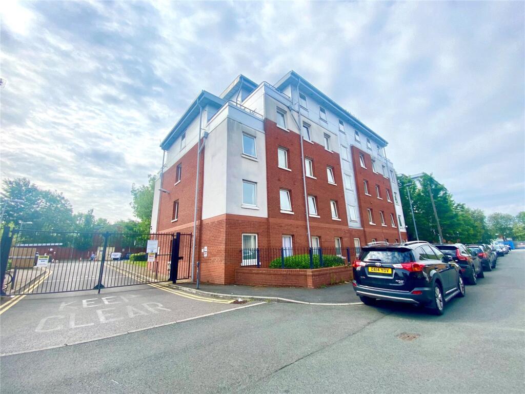 1 bedroom flat for sale in Hyde Grove, Manchester, Greater Manchester, M13