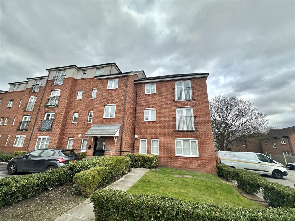 2 bedroom flat for sale in St. Michaels View, Widnes, Cheshire, WA8
