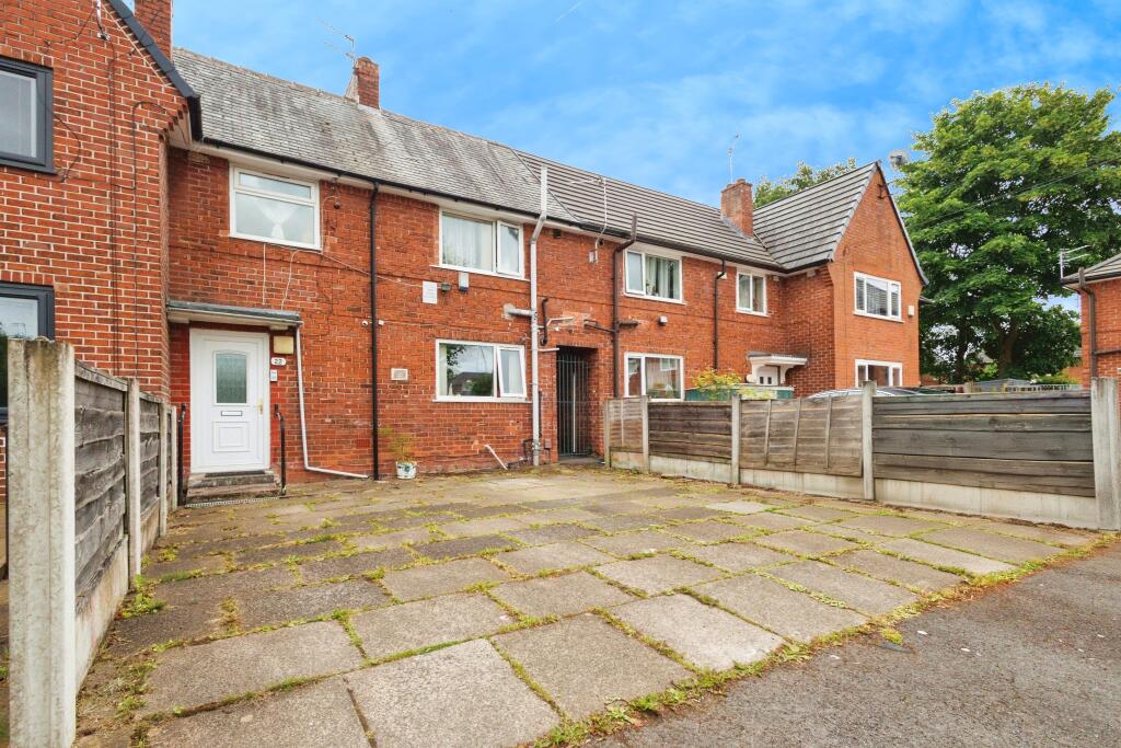 3 bedroom terraced house for sale in Merewood Avenue, Manchester ...