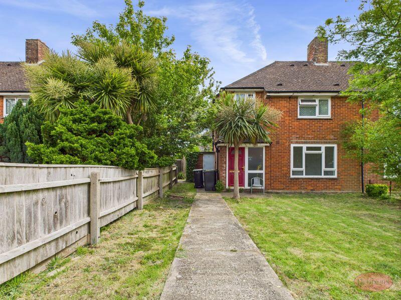 1 bedroom flat for sale in Draper Road, Somerford, BH23