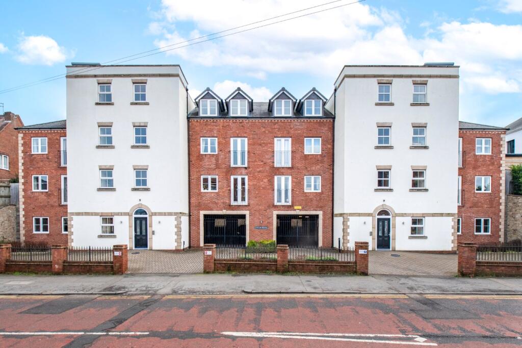 2 bedroom apartment for sale in Worcester Street, Stourbridge, West ...