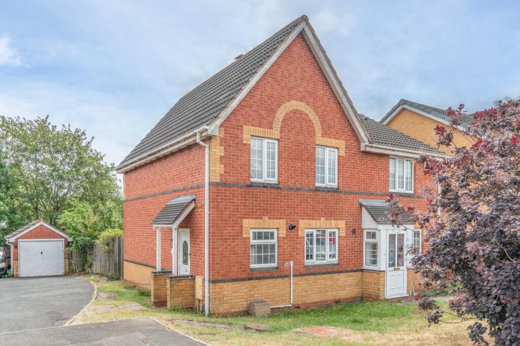 3 bedroom semi-detached house for sale in St. Helens Avenue, Tipton ...