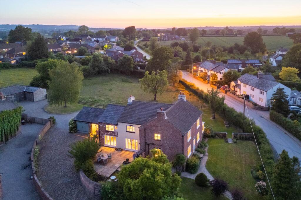 5 bedroom farm house for sale in Characterful and extended Acton Bridge ...