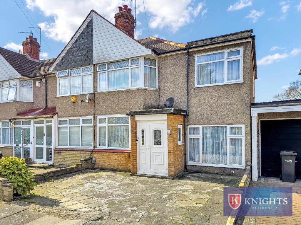 3 bedroom house for sale in St. Edmunds Road, London, N9
