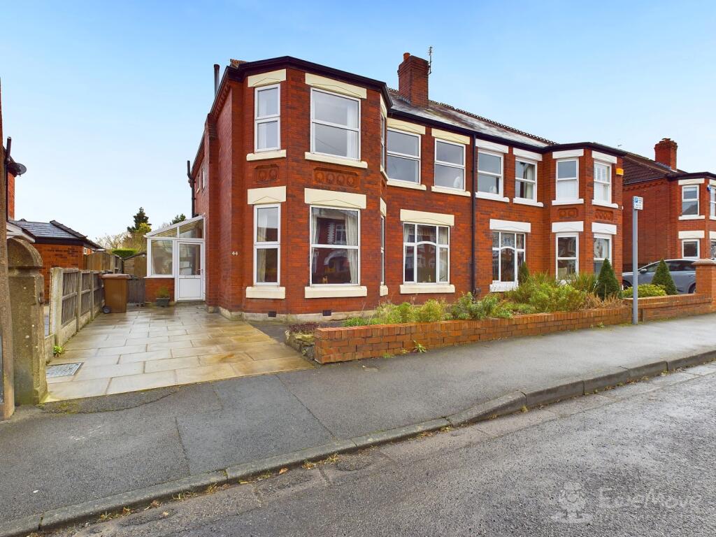 4 bedroom semi-detached house for sale in Victoria Avenue, Cheadle ...