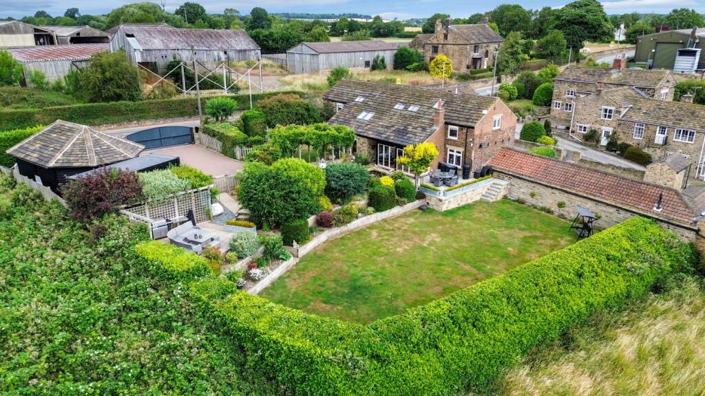 4 bedroom barn conversion for sale in George Lane, Notton, Wakefield ...