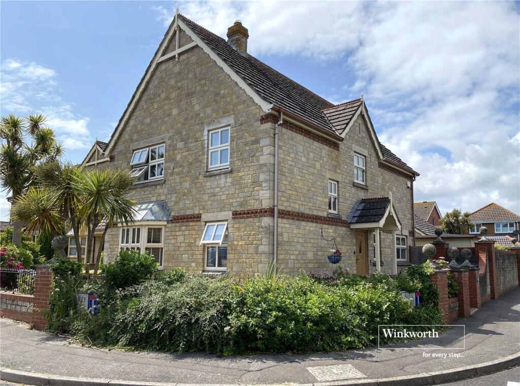 4 bedroom detached house for sale in Raven Way, Mudeford, Christchurch ...
