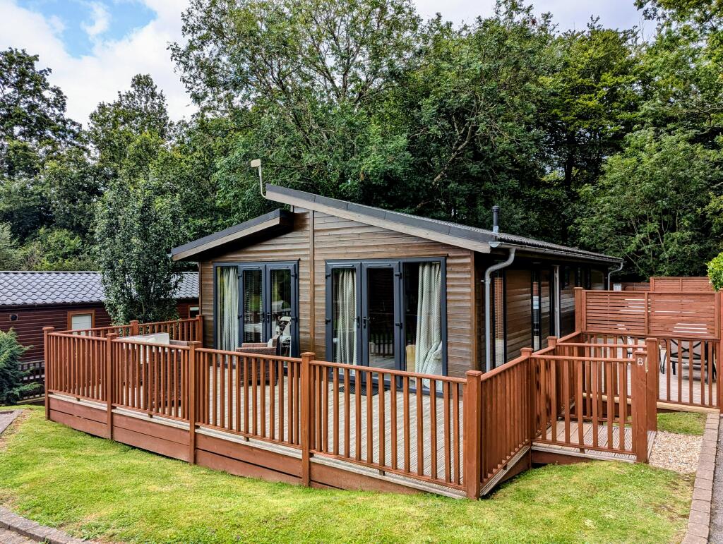 2 bedroom bungalow for sale in Finlake Holiday Park, Newton Abbot, TQ13