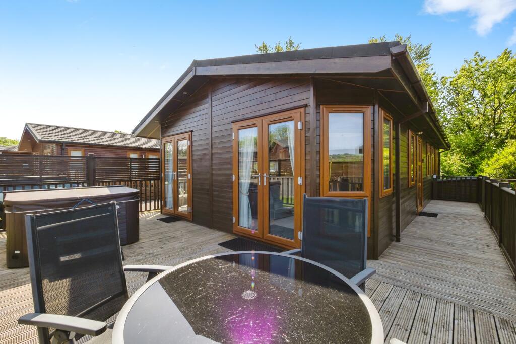 3 bedroom park home for sale in Finlake Holiday Park, Newton Abbot, TQ13