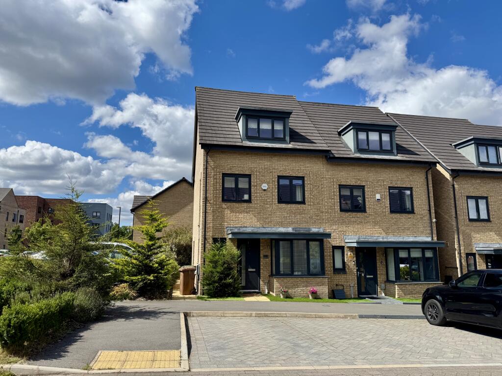 3 bedroom town house for sale in Woodlands Place, Blythe Valley ...