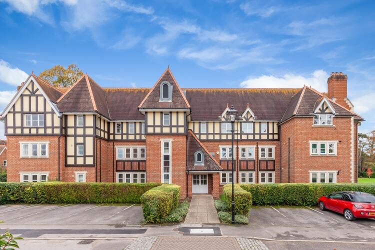 2 bedroom apartment for sale in Lady Place, Sutton Courtenay, OX14