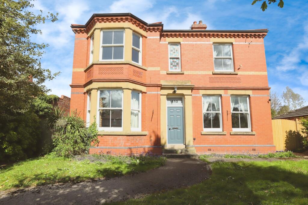 4 bedroom detached house for sale in Norman Road, Wrexham, LL13