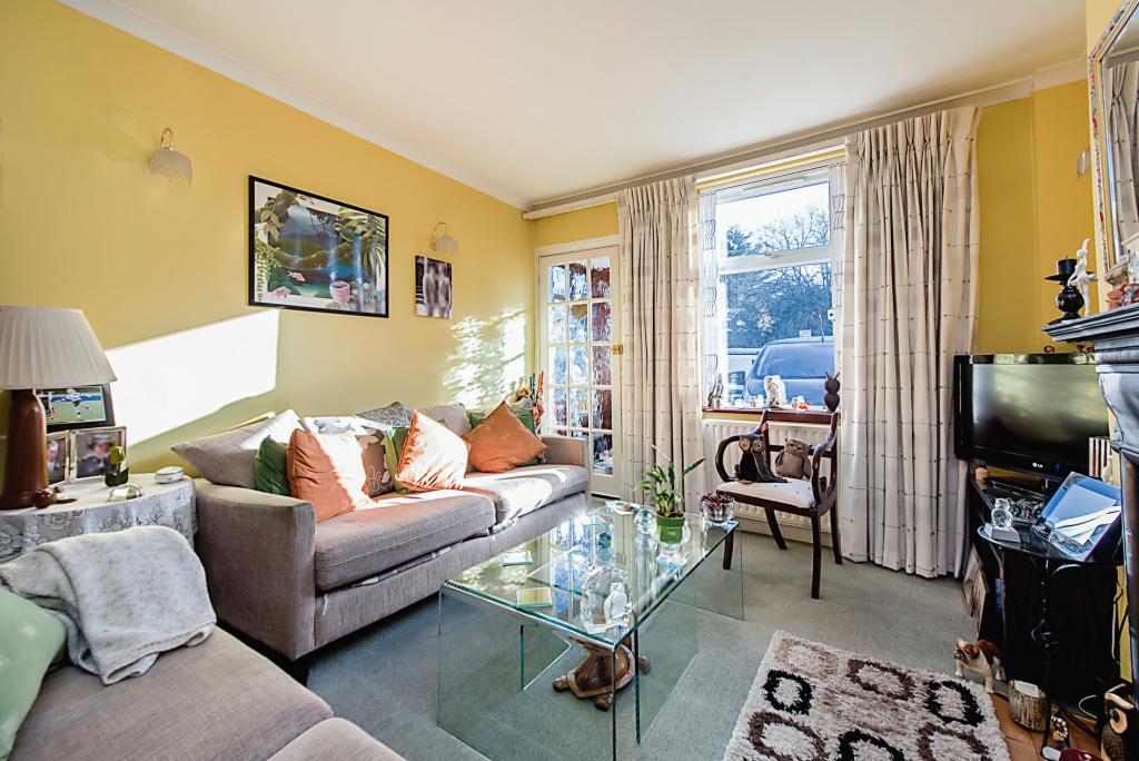 2 bedroom terraced house for sale in Acre Road, Kingston Upon Thames, KT2