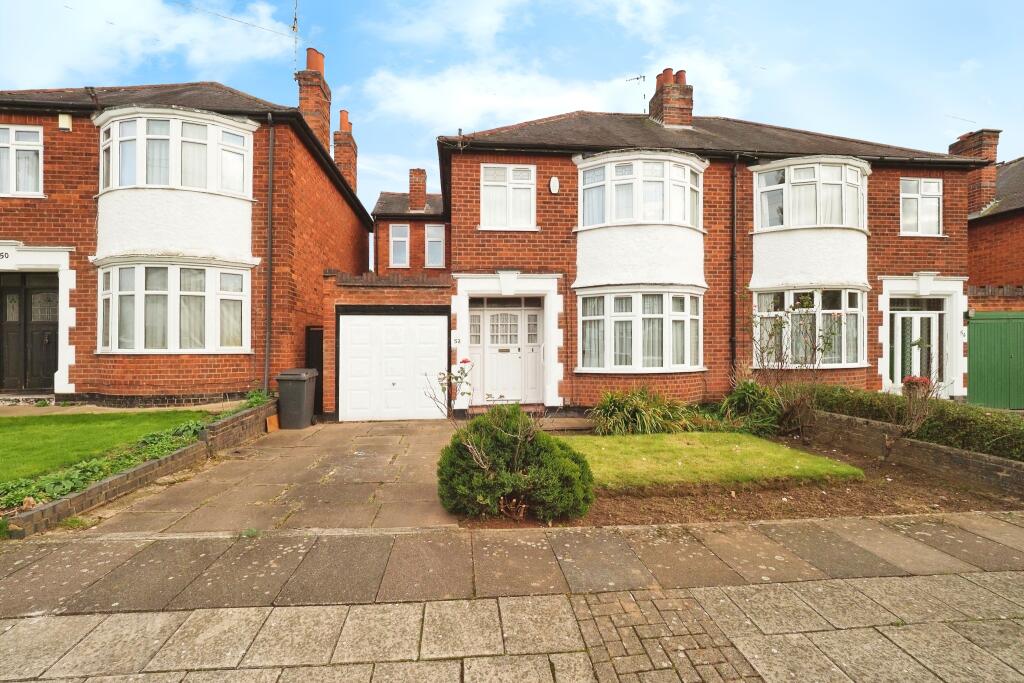 4 bedroom semi-detached house for sale in Byway Road, Leicester, LE5