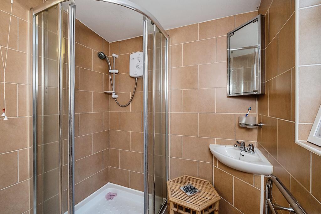 2 bedroom detached bungalow for sale in Invermoriston, Inverness, IV63