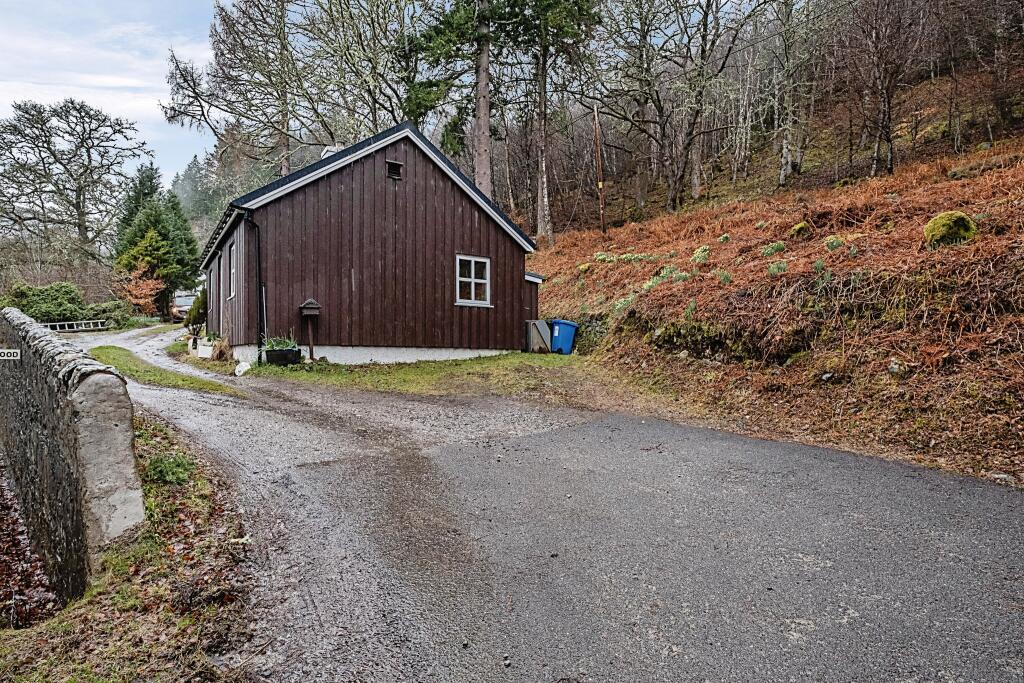 2 bedroom detached bungalow for sale in Invermoriston, Inverness, IV63