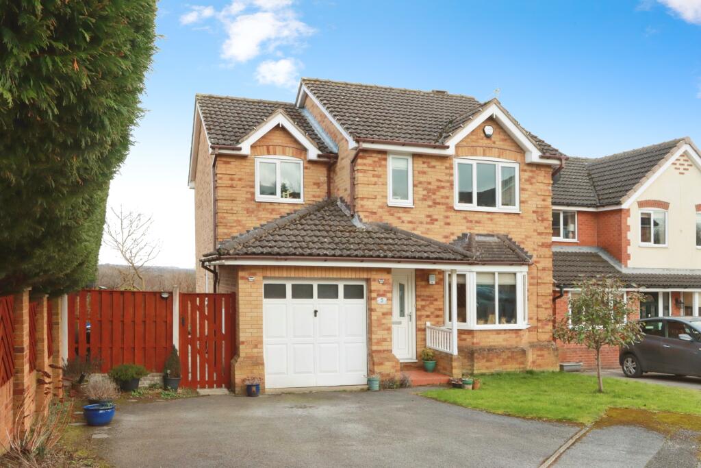 4 bedroom detached house for sale in Jordanthorpe View, Sheffield, S8