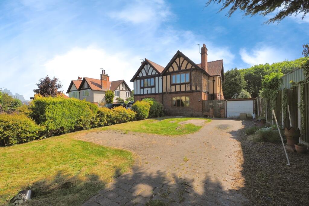 3 bedroom semi-detached house for sale in Manton Villas, Worksop, S80